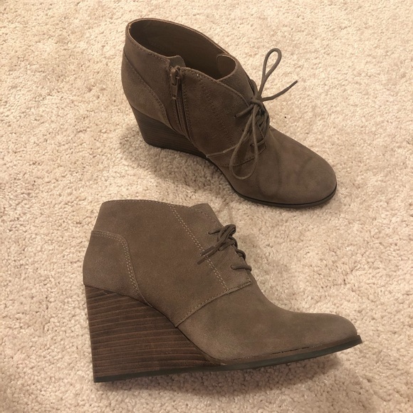 Lucky Brand | Shoes | Lucky Brand Womens Wedge Round Toe Booties Size ...